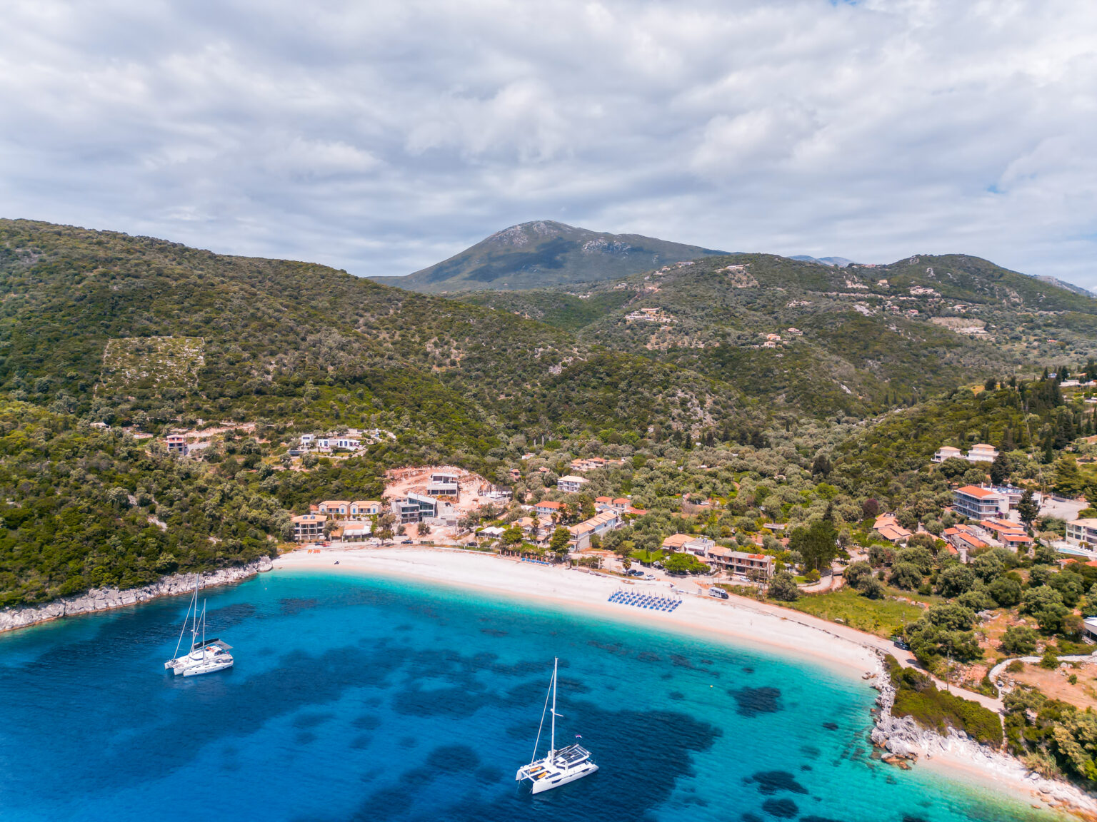 Dit zijn de 8 mooiste stranden op Lefkas!